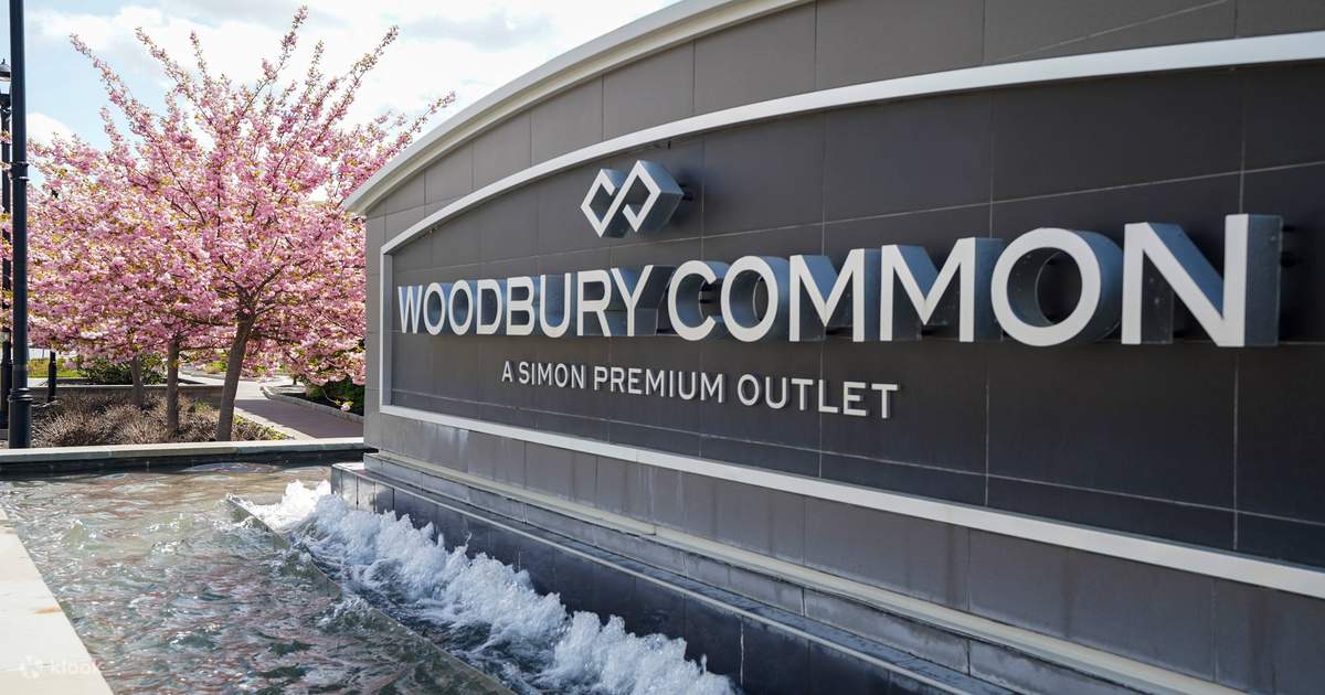 ทัวร์รวมกลุ่มช้อปปิ้ง Woodbury Common Premium Outlets จากแมนฮัตตัน - Klook ประเทศไทย